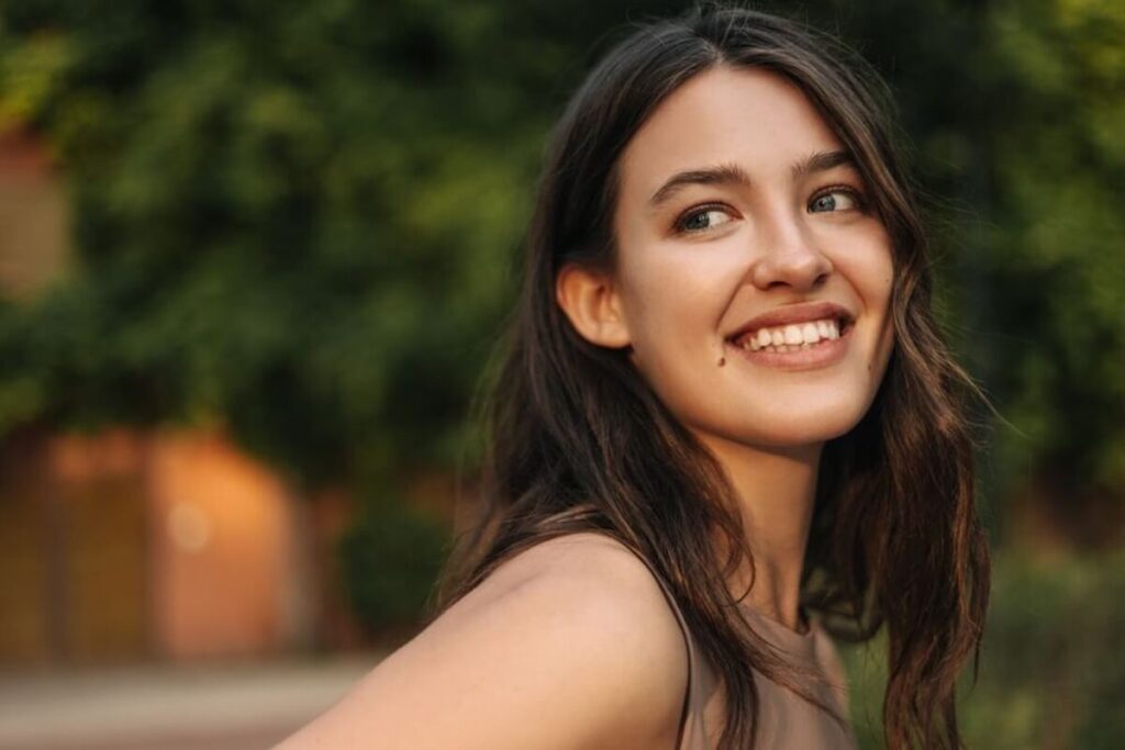 How Does Invisalign Move Teeth | Balmoral Dental Centre